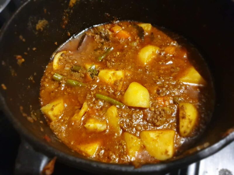 Mild Mince Curry that even the Kids will Love - Durban Curry Recipes